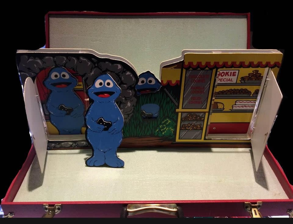 ORIGINAL Run Cookie Monster Run Bakery Bear Jim Goren w/Ron Bacon Case – Ronjo's Magic and Costumes